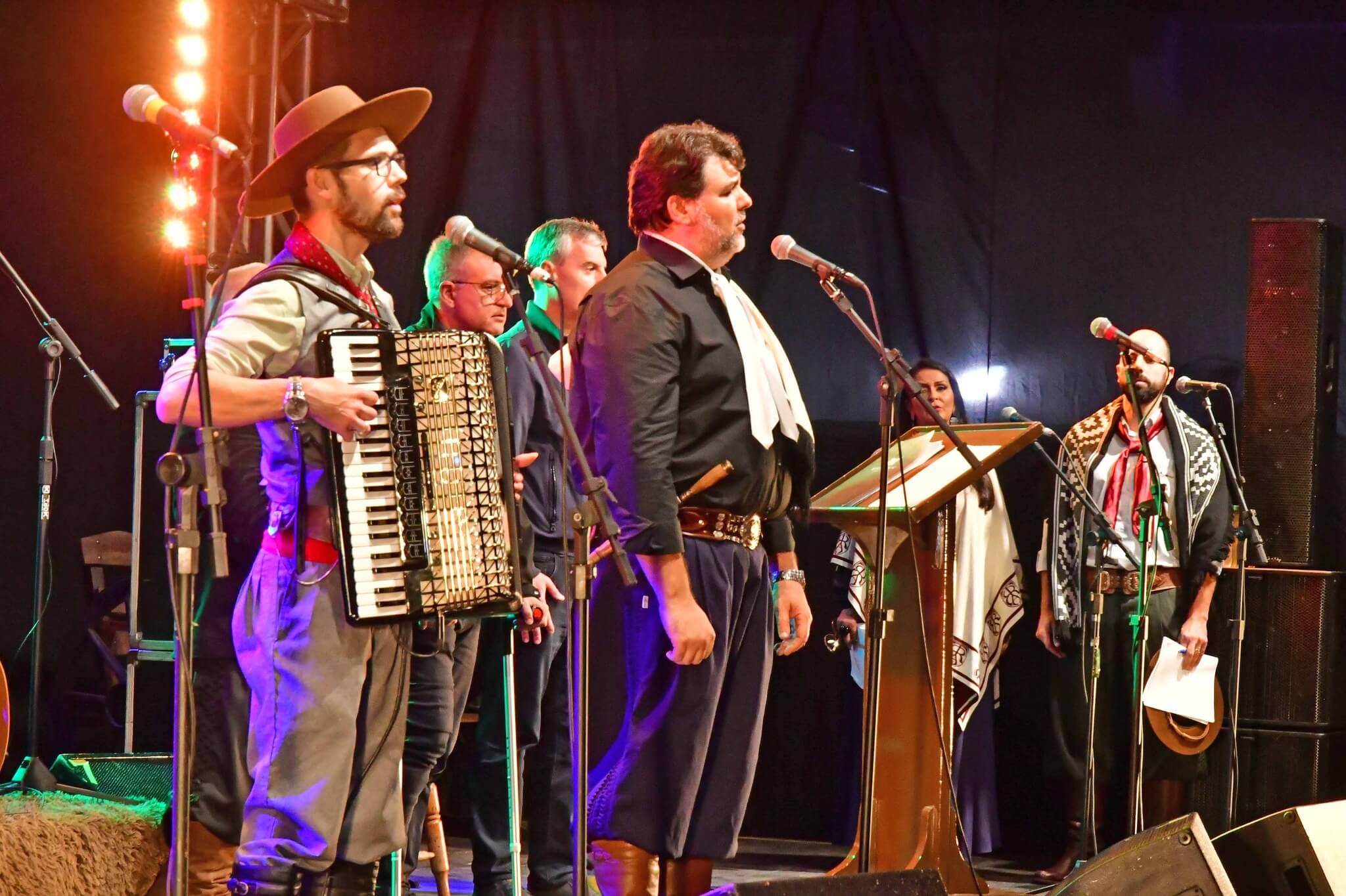 Canto Missioneiro define as cinco classificadas da fase local